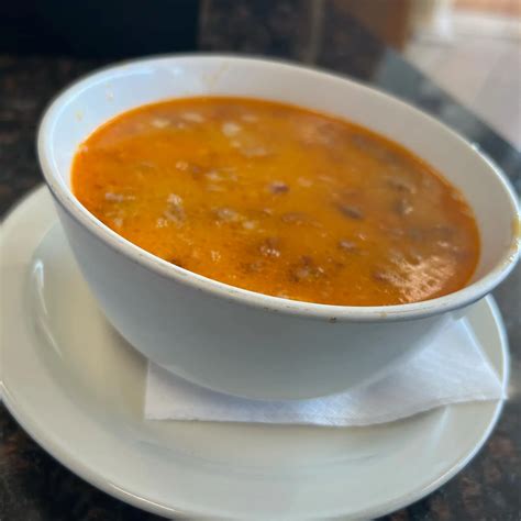 Sofia Обедно меню за 12 Март 2025 Супа топчета Топла пача Шкембе чорба Таратор Боб с