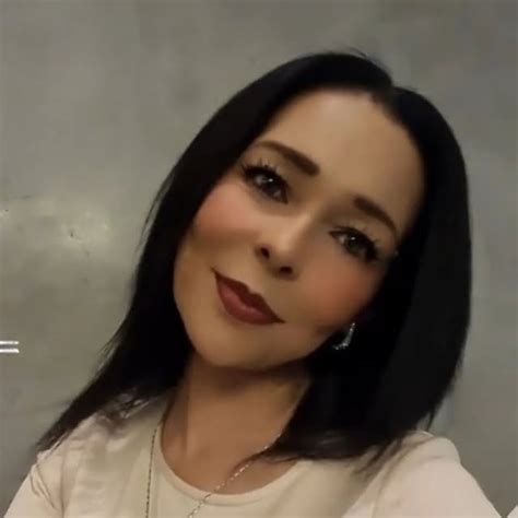 Rae Brown Iamraebrown On Threads