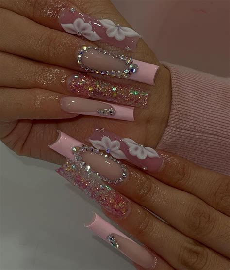 35 Trendy Nail Inspo For Your Next Manicure