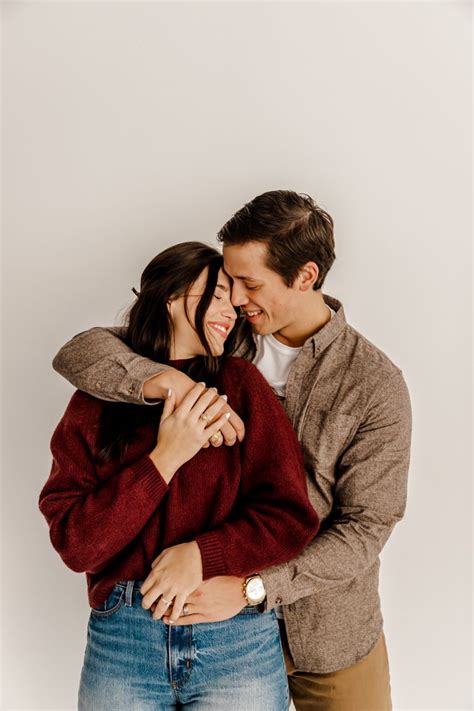 Funny Couple Photos Couple Picture Poses Couples Poses For Pictures