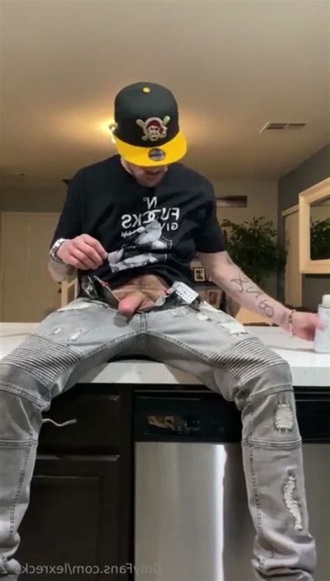 Str8 With Massive Hog Fucks A Cake And Shoots Cum