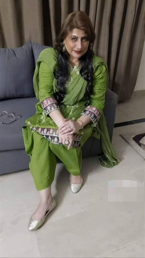 مہک ملک ‎مہک ملک‎ Added A New Photo