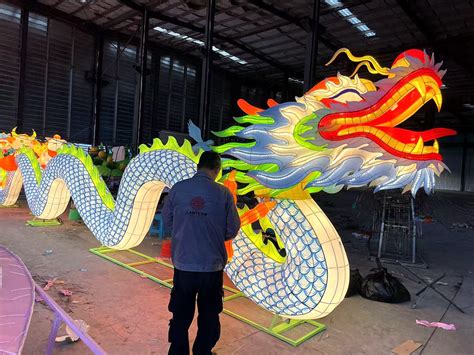 The Chinese Dragon Lantern That Has Just Been Made