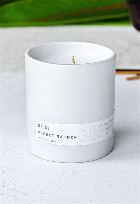 Aerangis No 51 Secret Garden Candle Secret Garden Texture