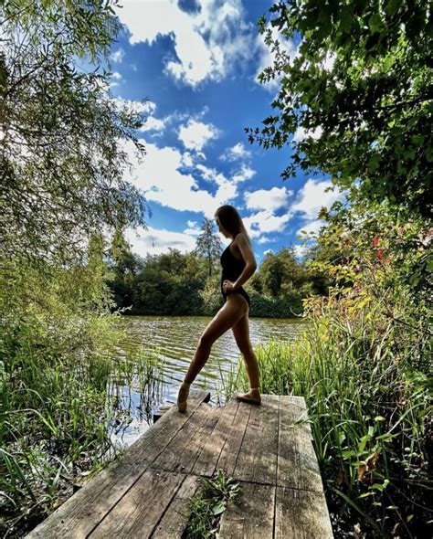 How to improve leg extensions développé devant TheBalletDoctor