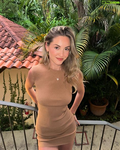 Isabelle Labrecque Wiki Biography Age Gallery Spouse And More