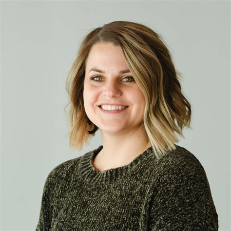 Stacy Schultz Lead Graphic Designer Sanford Health Linkedin