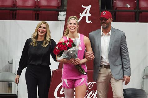 Senior Send Off Sarah Ashlee Barkers Storied College Career Coming To