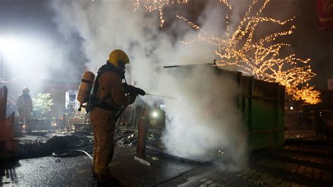 Segunda Noche De Disturbios En Holanda Durante Las Protestas Contra El