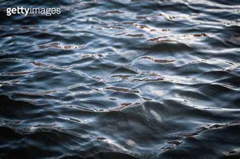 Patterns In Nature Dark Waves And Water 이미지 1091154868 게티이미지뱅크