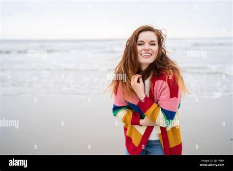 Female Redhead Beach Hi Res Stock Photography And Images Alamy