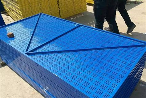 建筑外架安全网 外架金属板防护网 镀锌板外架防护网