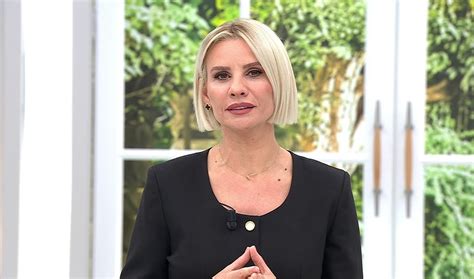 Tiktoker Eşinin Kendisini Seri Halinde Aldattığını Söyleyen Kadın Esra