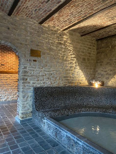 Thermae Boetfort Un Vaste Complexe De Wellness Dans Un ChÂteau Du Dix SeptiÈme SiÈcle Elle Be