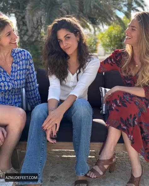 SolÈne HÉbert Feet Aznudefeet