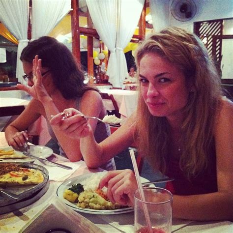 Lua Blanco Diva Lua Blanco Posta Foto De Guarujá E Sophia Abrahão Posta Foto De Almoço Com