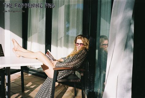 Emily Bett Rickards Nude Mildred Burke 29 Photos The Fappening