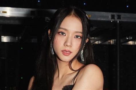 Blackpinks Jisoo Solo Debut Album Records 950000 Pre Orders In 2 Weeks