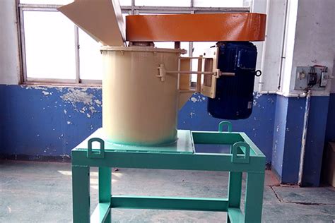 新型立式粉碎机设备特点型号参数 图片 设备报价 豫顺鑫机械