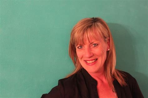 Beraterin Isolde Wahrsager Hellseher Und Kartenleger Blicken In Deine Zukunft