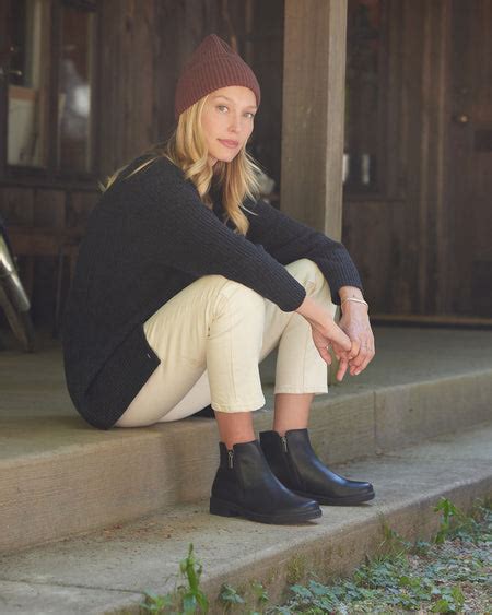 The Walking Company Shoes For Roomy Toe Box