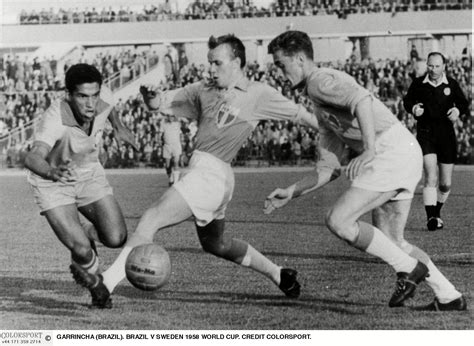 La Increíble Vida De Garrincha El Gambeteador Endiablado La Máquina Sexual Y Un Final Ahogado