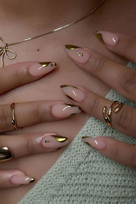 40 Summer Nail Designs For 2025 That Are Trending Everywhere