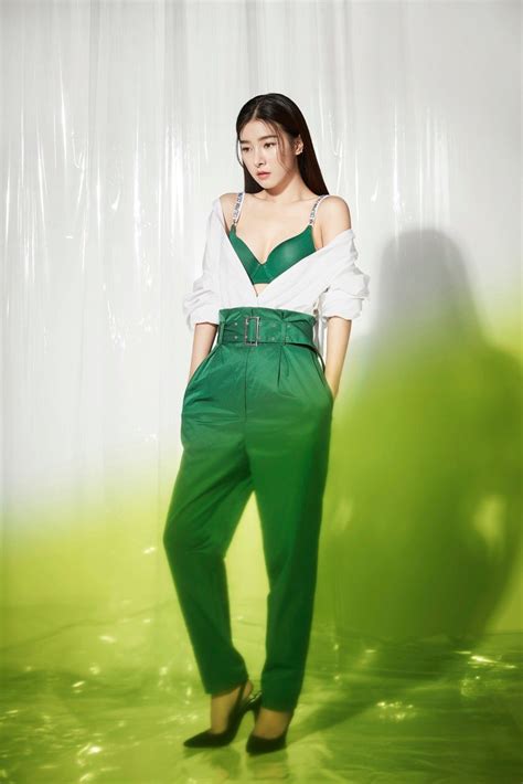 속옷 모델답게 브라 착샷 제대로 보여주는 배우 김소은 가슴골 안구정화 라이브스코어 라이브맨 실시간 라이브스코어 토토사이트 추천 꽁머니 먹튀검증 커뮤니티 안전놀이터