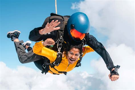 Skydiving Diving