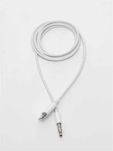 AUX переходник для IPhone (Айфона), Lightning купить по цене 159.77 ₽ в ...