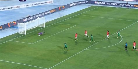 فيديو الهاتريك كامارا يُسجل هدف سيراليون الرابع أمام مصر في كأس أمم إفريقيا للشباب