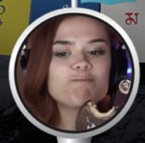 Beth Freeman Art On Twitter Joeskluz Me Trying A Moonpie 🌝 Tbuwb06yfs Twitter