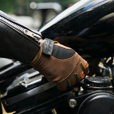 Moto Gloves Brown