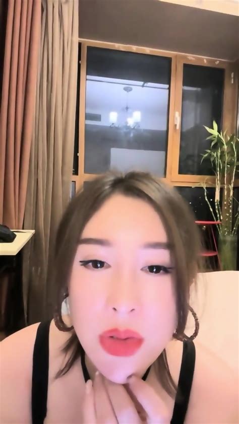 【妩媚少妇】，内射骚少妇，天天被操道具喷水，男人的梦想型 02 Eporner