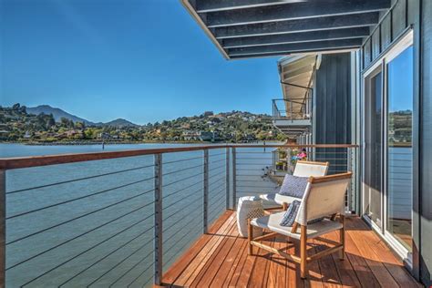 Apartments At The Cove At Tiburon Tiburon