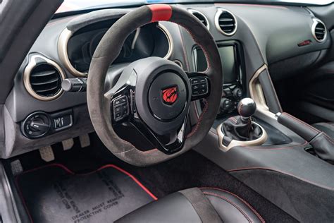 Dodge Viper 2022 Interior