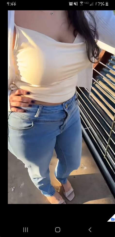 She Has Curves In All The Right Places Ramycarreon