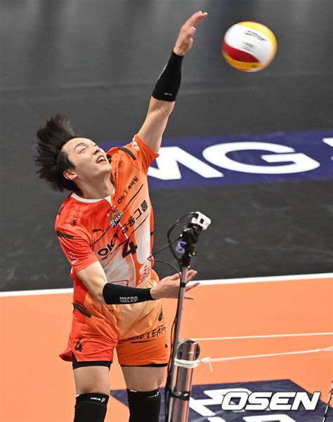 조재성 강스파이크 사진