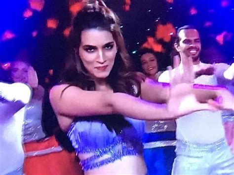 Ipl 2018 Finale Kriti Sanon Wins Hearts With Her Performance At The