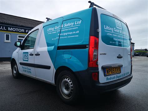Mill Signs Ltd New Vehicle Signage For Lifting Gear