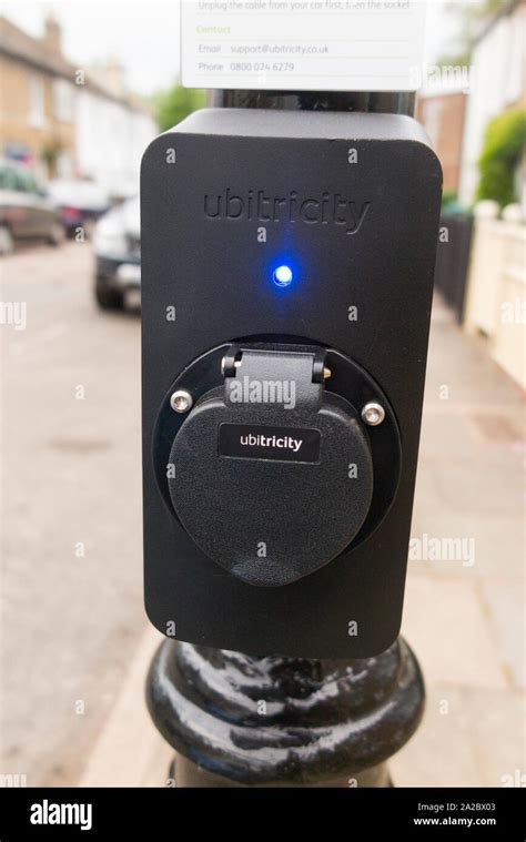 Siemens Ubitricity Simple Socket Simplesocket On A Victorian Style Street Lamp Light Post