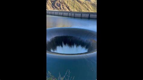 ‘glory Hole In California Lake Overflows After Six Years Sacramento Bee