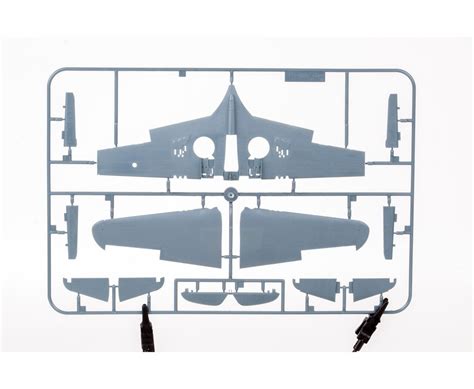 P 40e Warhawk 148 Eduard Store
