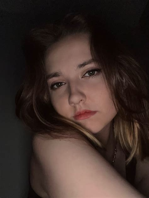 Selfie Dark Aesthetic Selfie Dark Aesthetic Dark Room
