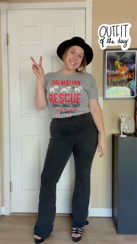 Rachel Westergaards Feet