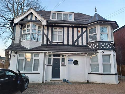 Luton Lu3 2 Bed Flat £1300 Pcm £300 Pw