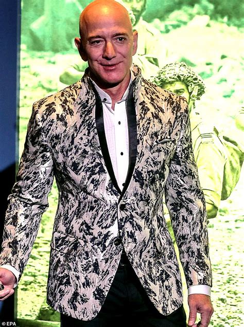 Jeff Bezos In India With His Chucky Doll Lookalike Girlfriend Lauren