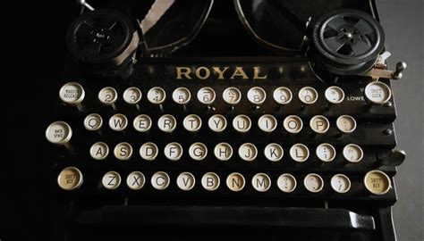 Tom Hanks Loves Typewriters — And A Li Exhibit Displays His Collection