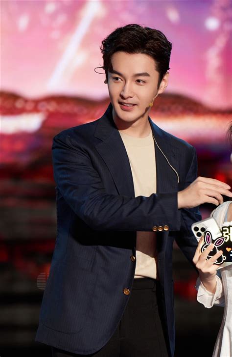 《慶餘年》男星竟想靠父親「腫瘤猛烈些」蓋掉醜聞 網友傻眼：孝出強大 娛樂星聞