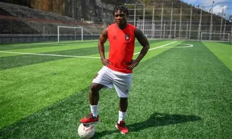 في بيان رسمي اتحاد الكرة يصدم الزمالك بعد التعاقد مع سامسون أكينولا موقع العاصمة